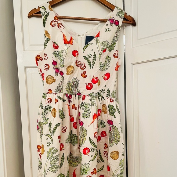Modcloth | Dresses | Modcloth Vegetable Knee Length Dress | Poshmark
